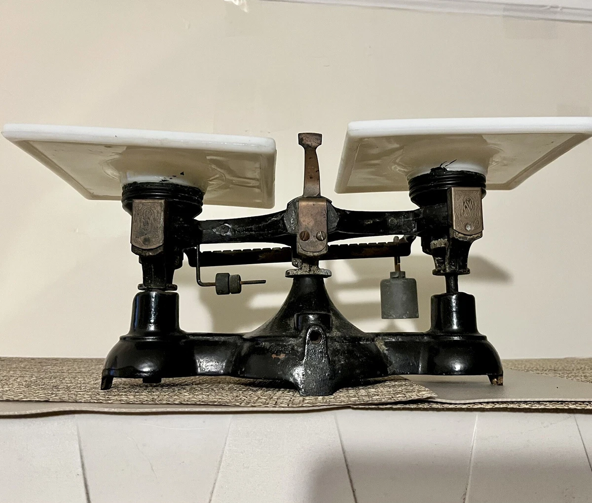 Counterbalance Scale