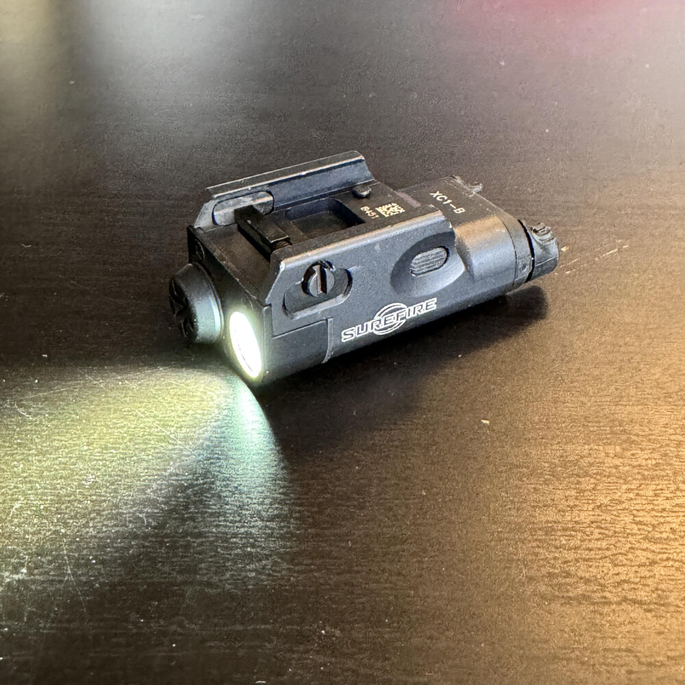 USED Surefire XC1-B Ultra Compact Led Handgun Weapon Light 300 Lumen ...