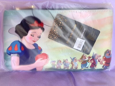 Loungefly DEC Snow White Coin Purse NEW WITH TAGS | eBay