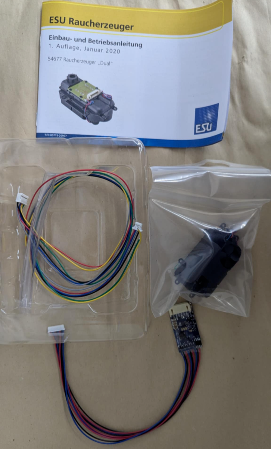 ESU 54676 ~ New 2025 ~ Dual Mini Smoke Generator LokSound XL ~Exhaust ...