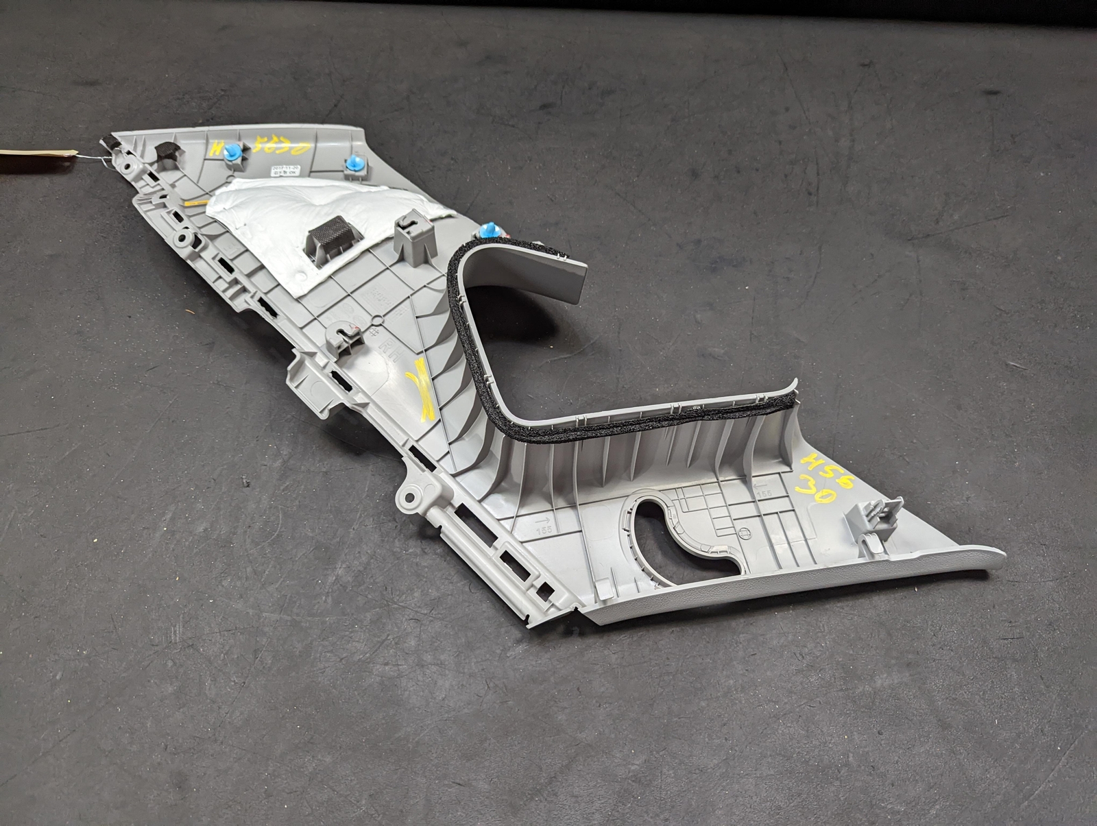 Rear Right C Pillar Upper Trim Panel 2019 Hyundai Tucson 85860-D3000 ...