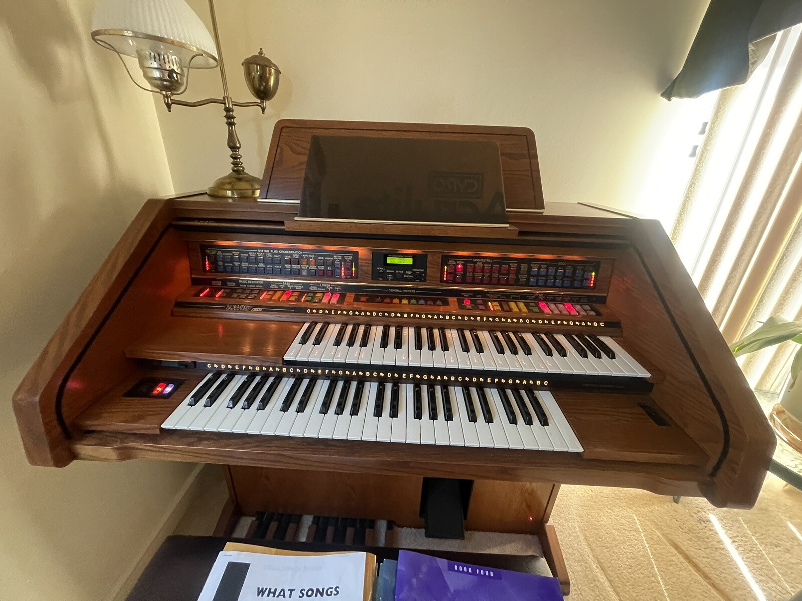 Lowrey Jubilee Organ Lightly Used Electric Organ Bench Included | eBay