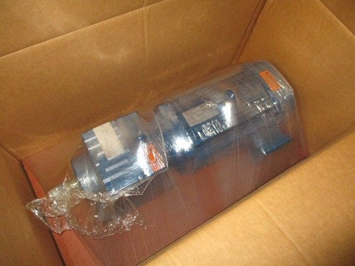 SEW-EURODRIVE Gearmotor R67 DRN132S4 7.5HP 230/460V 18.40/8.20A 60Hz ...