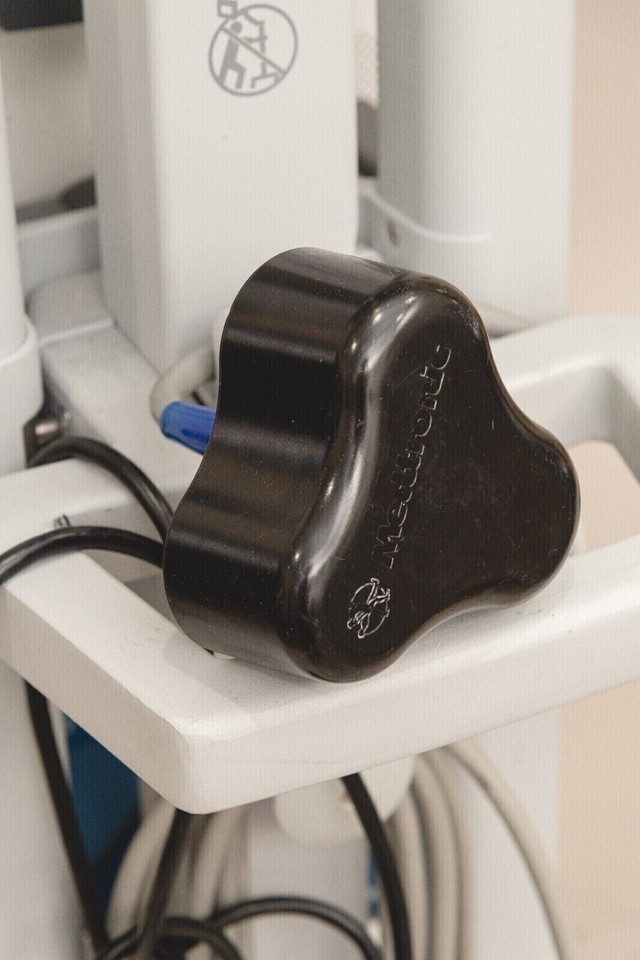 Medtronic StealthStation S7 Navigation System - Available at Simon ...