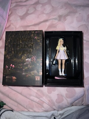MELANIE MARTINEZ TRILOGY TOUR VIP EXCLUSIVE FIGURE K-12 FIGURINE ITEM ...