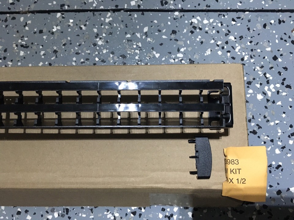 Commscope Systimax 48p Cat6/6A Modular Patch Panel 760105429, M4800-1U ...