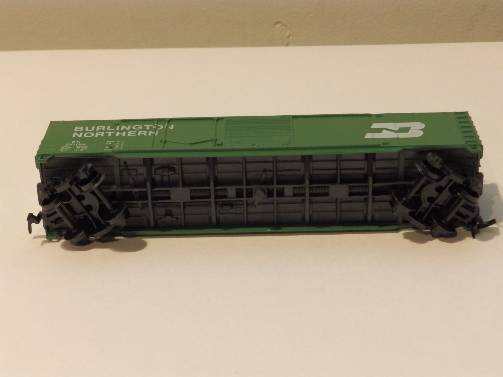 HO scale BURLINGTON NORTHERN BN #10024 BOX CAR 50' | eBay