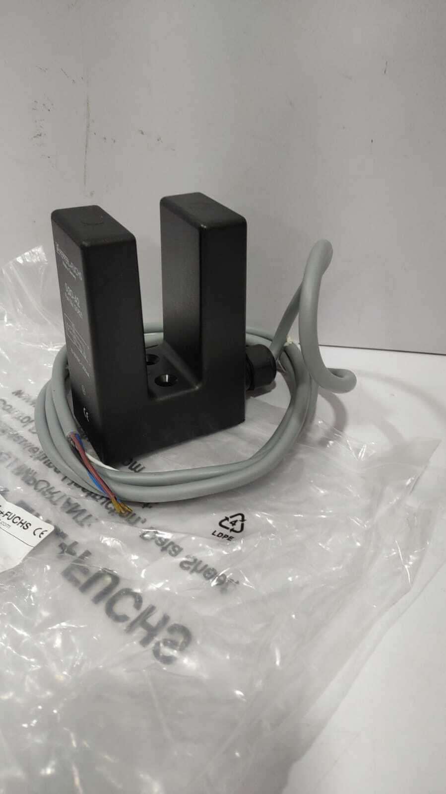 Pepperl Fuchs SJ30-A2 / P/N 000821 Inductive Slot Sensor | eBay