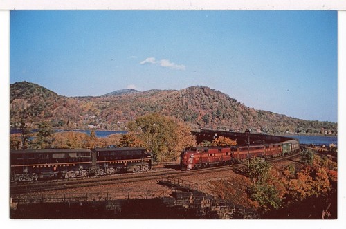 1957 PRR Freight waits for PRR E7 5849 & Train Rockville Bridge ...