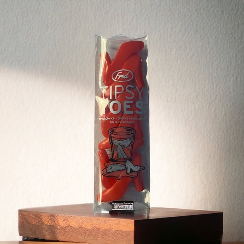 TIPSY TOES Ice Cubes 6 Red Plastic Shoes Chill Your Drink Without ...