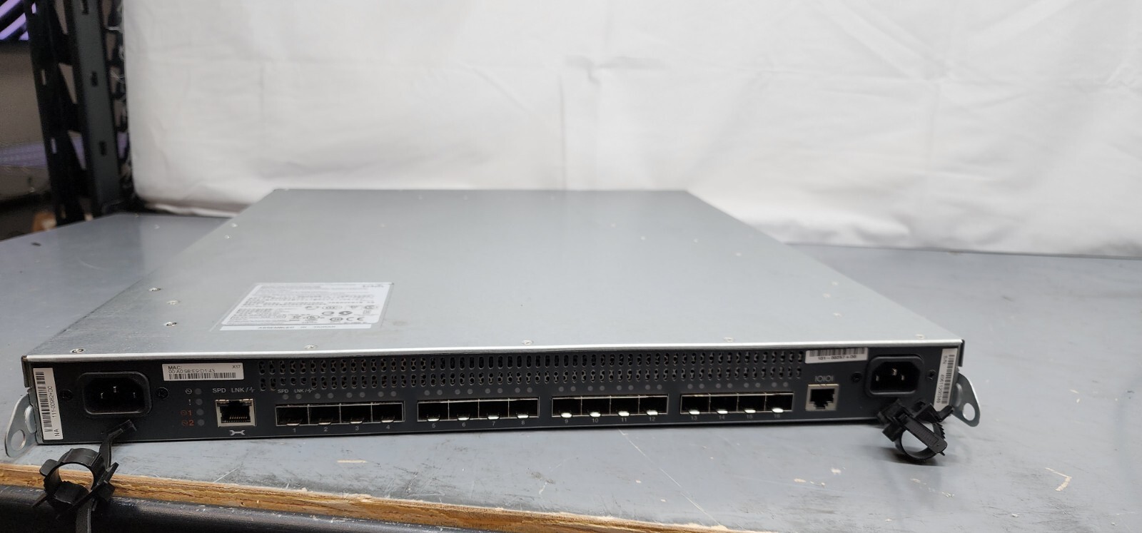 NetApp Cluster Switch 16x 10 GbE Ethernet SFP Ports Managed for sale ...