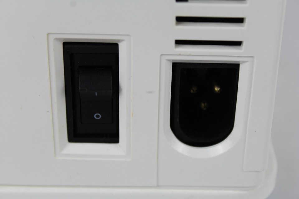 Singer Model 5705C Sewing Machine w/ Pedal + Manuals | eBay