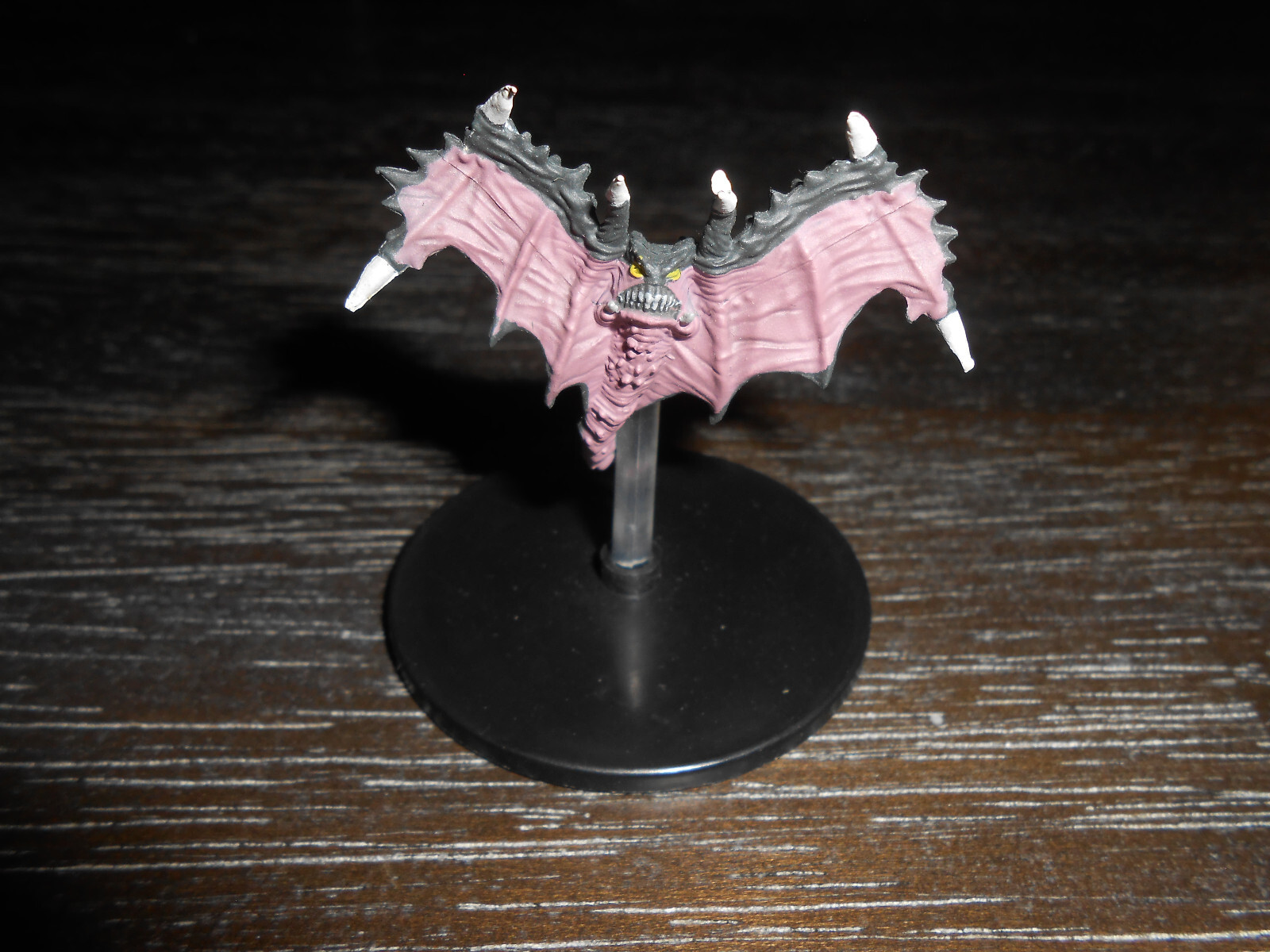 Flying Ray Pathfinder Miniature Deadly Foes cloaker mini D&D Dungeons ...