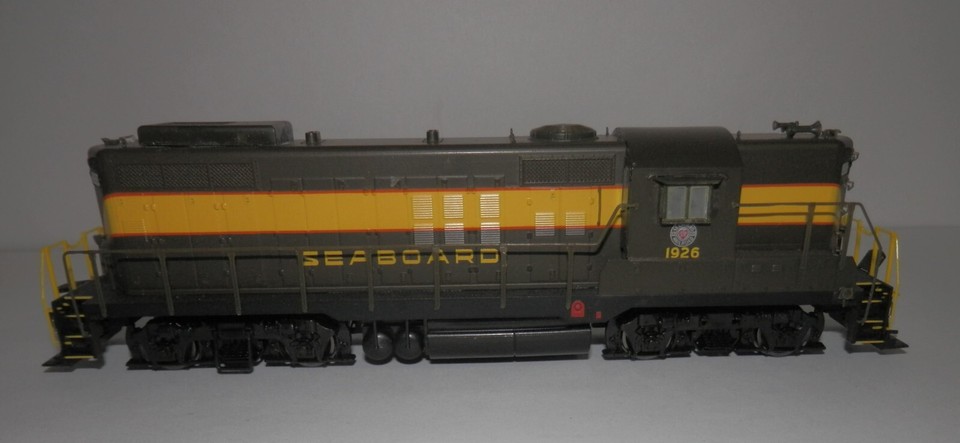 Proto 2000 HO Scale POWERED Seaboard SAL 1926 GP9 Phase III Loco #21645 ...