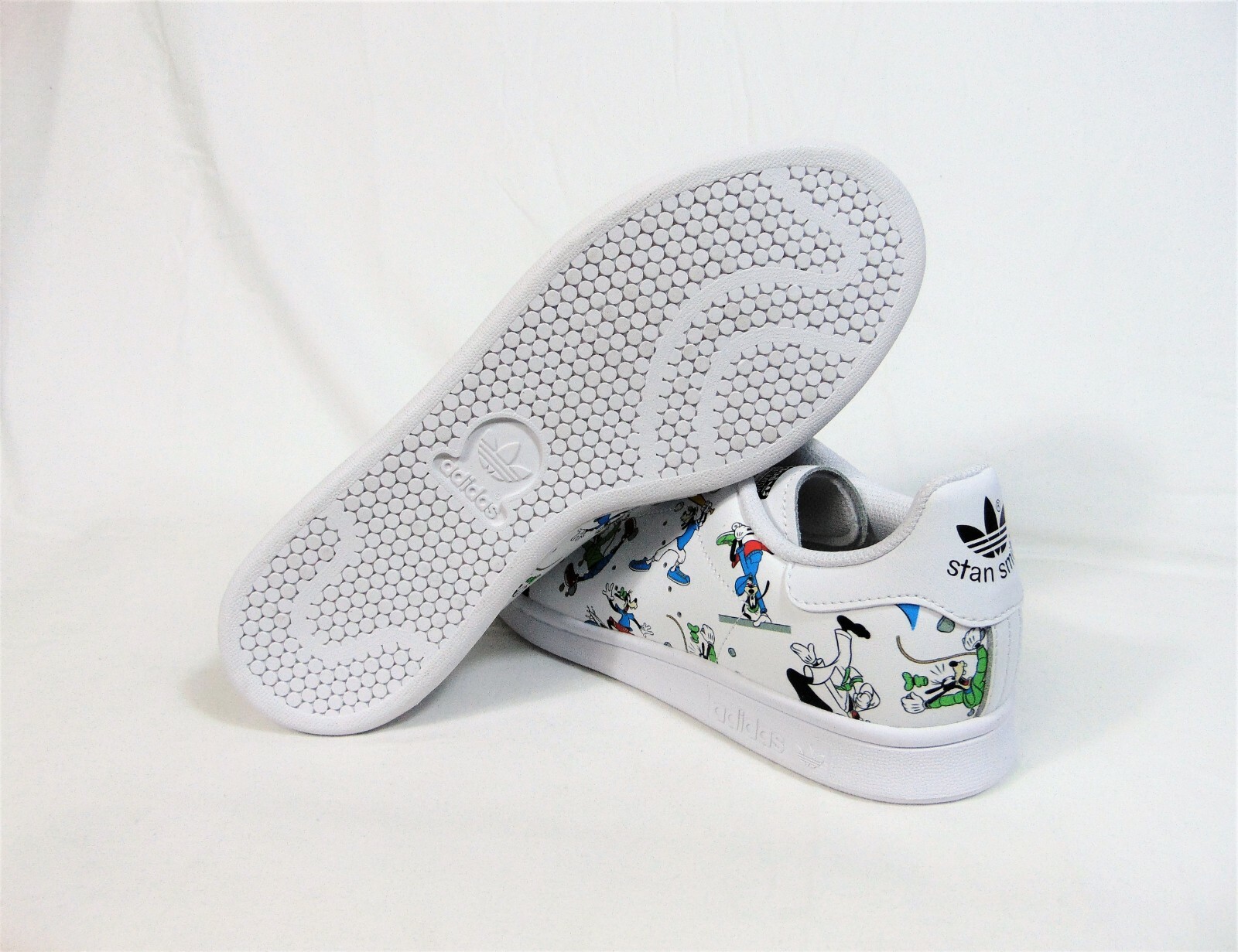 Adidas Originals Stan Smith x Disney Goofy White Athletic Shoes Sz 8 ...