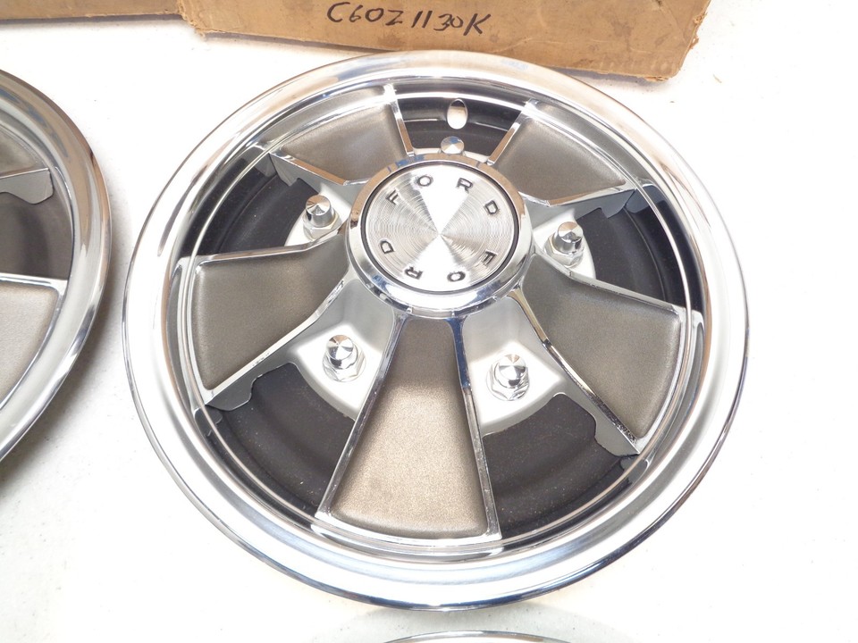66 67 68 FORD FAIRLANE MUSTANG GT ACCESSORY NOS 14" MAG WHEEL COVERS ...
