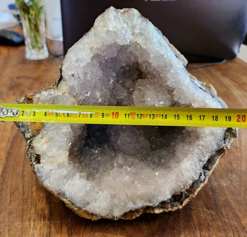 9.08 lbs (4.1 kg) Large White Quartz Crystal Geode Piece , Home Decor ...