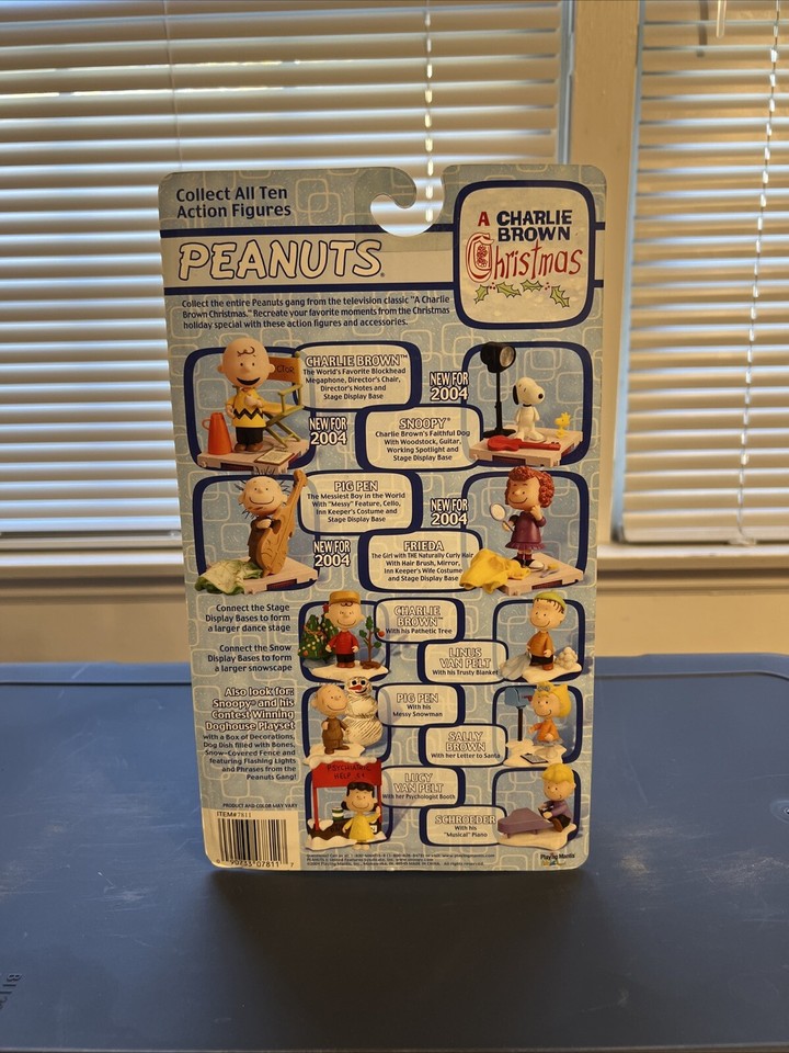 Peanuts Charlie Brown A Charlie Brown Christmas Memory Lane Figure | eBay