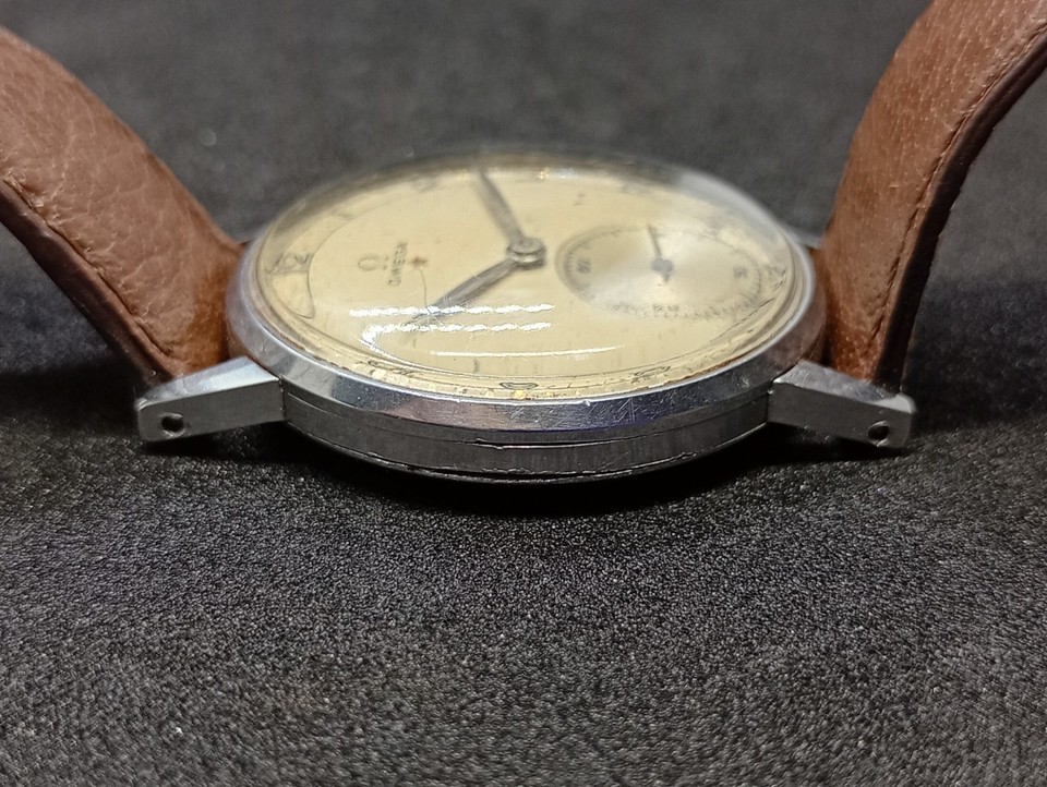 OMEGA Red Teddington Star RED STAR Dial Manual Wind Ser.2271 15J ...