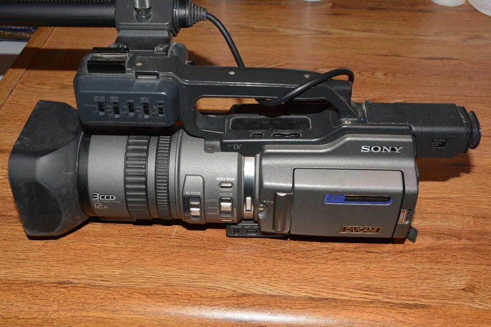 Sony DSR-PD150 MiniDV Camcorder in Pelican 1500 Case w/ Accessories ...