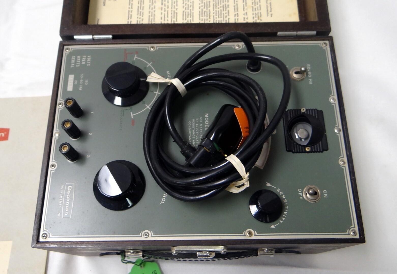 BECKMAN MODEL RC 1682 CONDUCTIVITY BRIDGE VINTAGE WITH SCHEMATICS AND ...