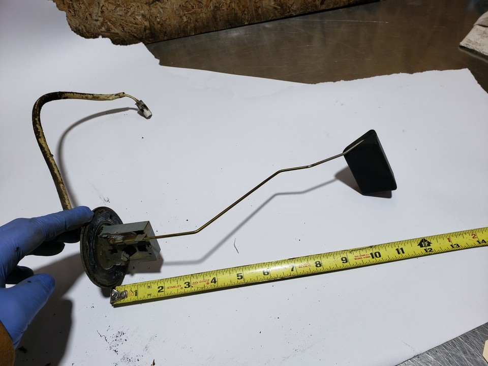 89-95 TOYOTA PICKUP TRUCK 22R 2WD GASOLINE FUEL GAUGE SENDING UNIT ...