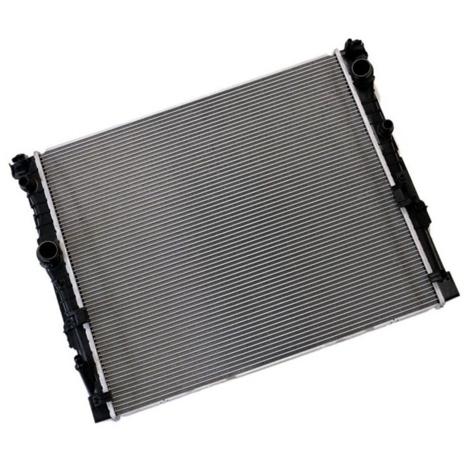 NEW radiator 17118743663 FIT FOR BMW G12 G30 G32 530i 540i 640i 740i GT ...