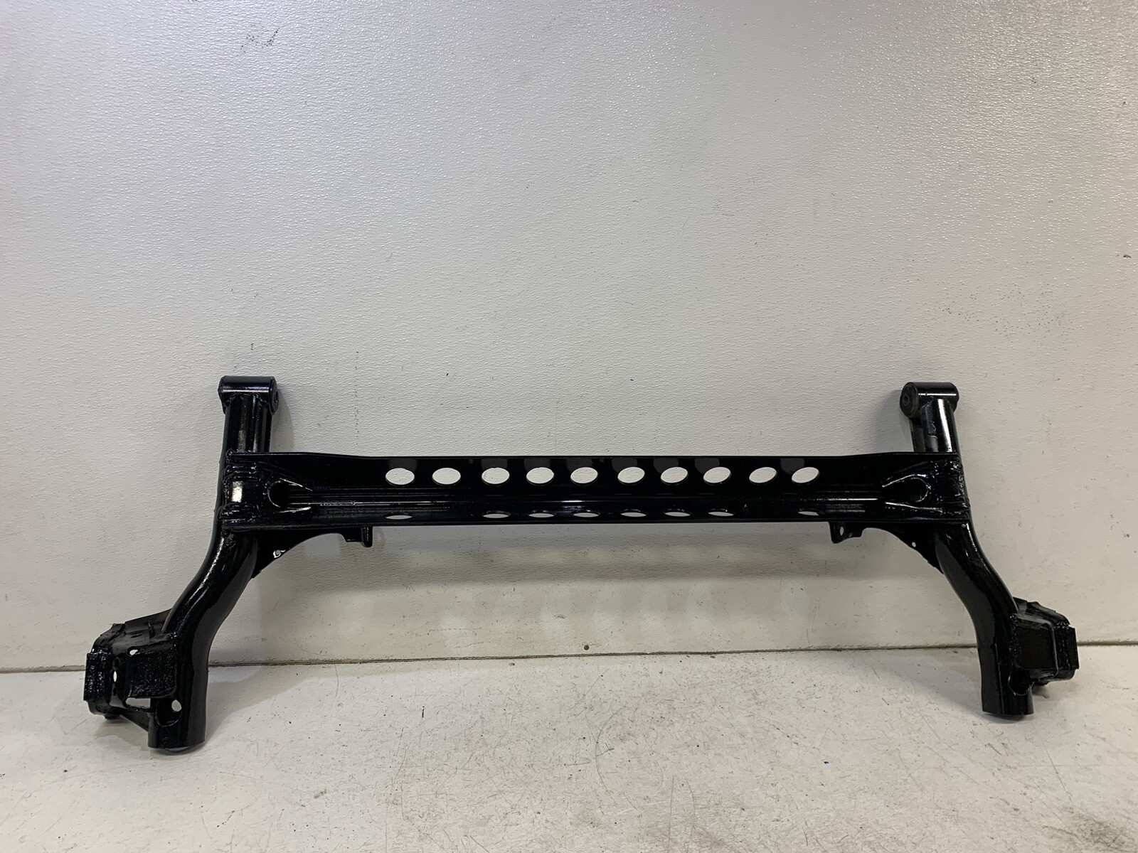 1995-2002 General Motors Cavalier & Sunfire Rear Tag Axle Beam ...