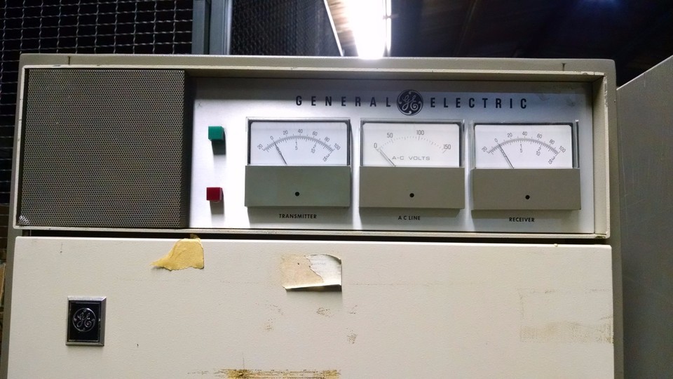 GE Ericsson Mastr II VHF High Power Repeater Base Station With V Series ...