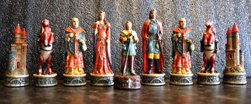 NEW IN BOX Veronese Robin Hood Cast Resin Chess Pieces - Board NOT ...