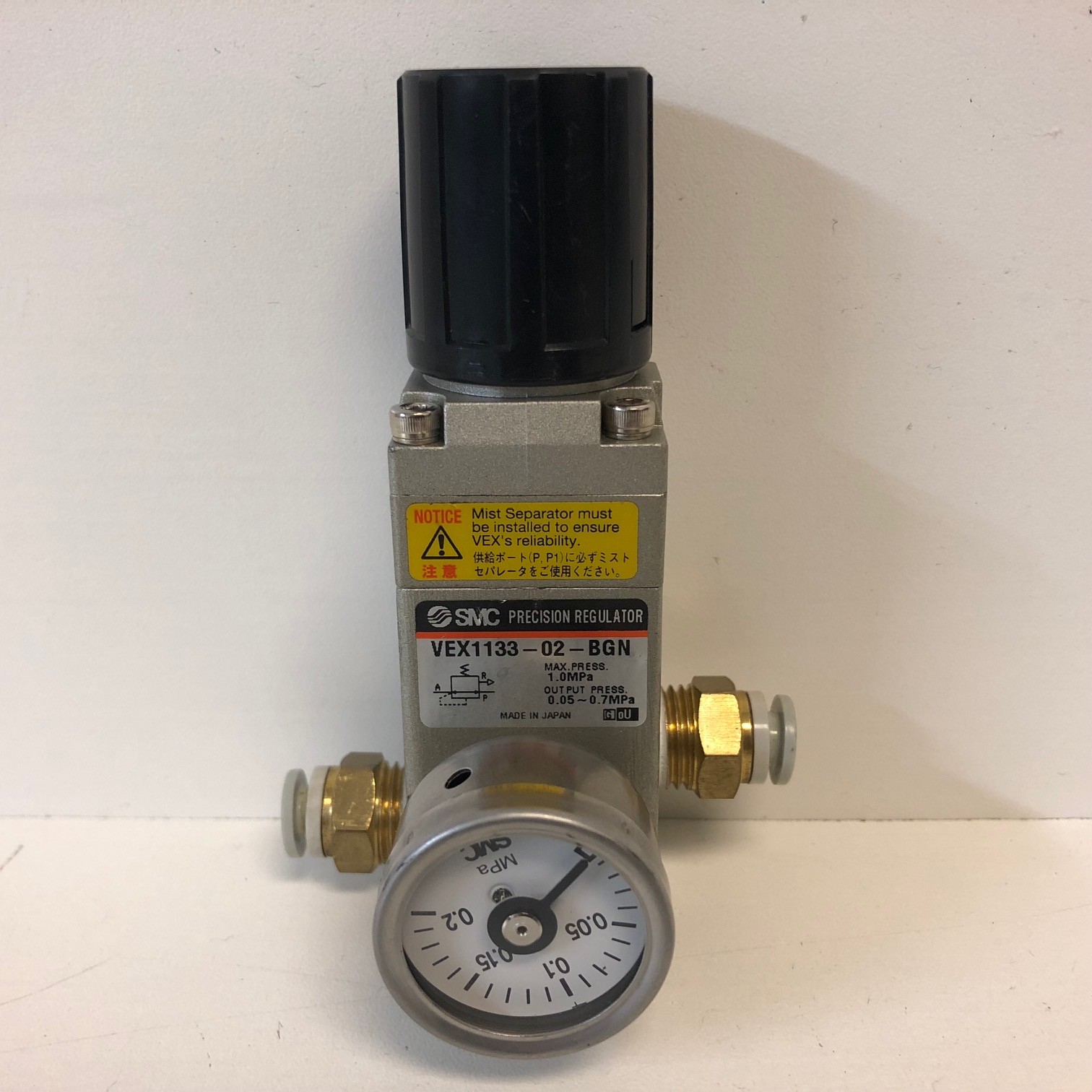 NEW OLD STOCK! SMC PRECISION REGULATOR W/ GAUGE VEX1133-02-BGN | eBay
