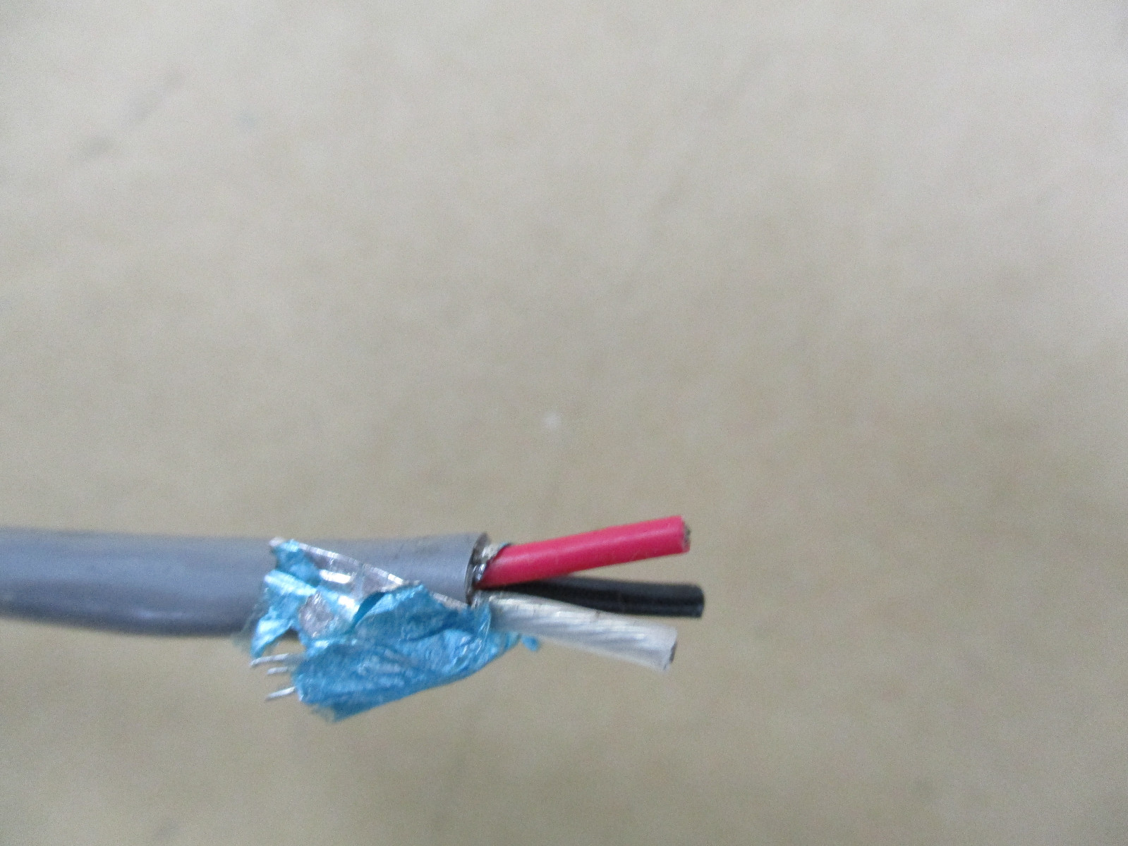 8772-060 25FT. 60C, 300V, 20AWG, 3 CONN. BELDEN SHIELDED SOUND AND ...