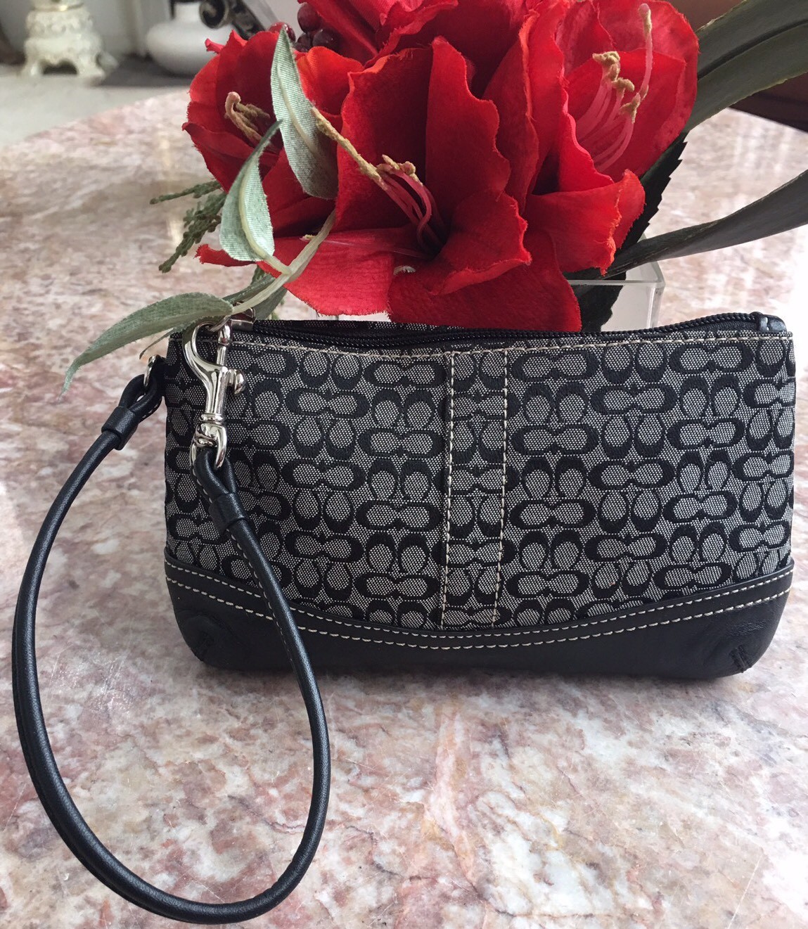 Coach Signature Gray Jacquard Black Leather Trim Medi… - Gem