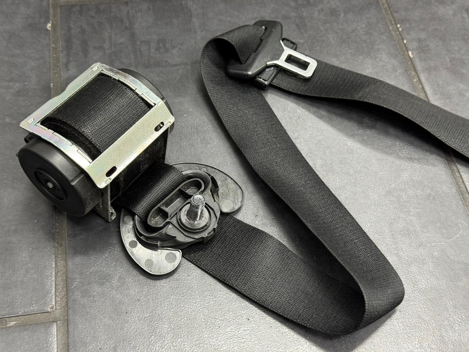 BMW 5 Series F10 F11 Seat Belt Front Left 9164051 Strap Safety Belt ...