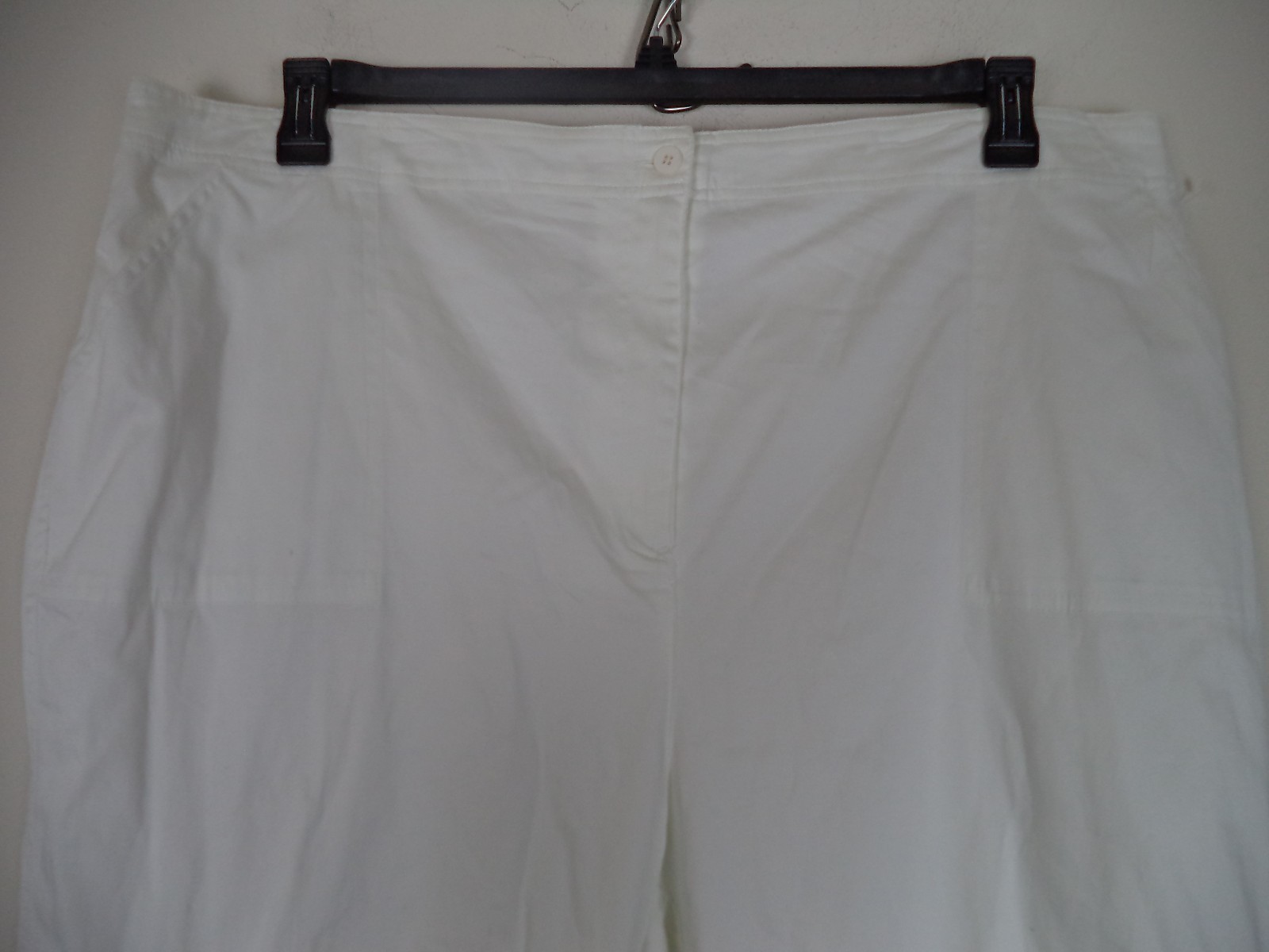 Women's White Classic Elements Capris. 24W. 98% Cotton/ 2% Spandex ...