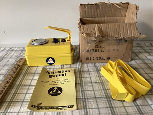 Vintage Victoreen Radiation Survey Meter CD-V-710 Model No.5 Geiger ...