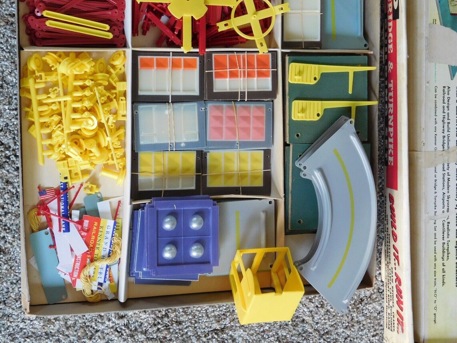 VINTAGE KENNER'S DELUXE #9 GIRDER & PANEL AND BRIDGE CONSTRUCTION ...