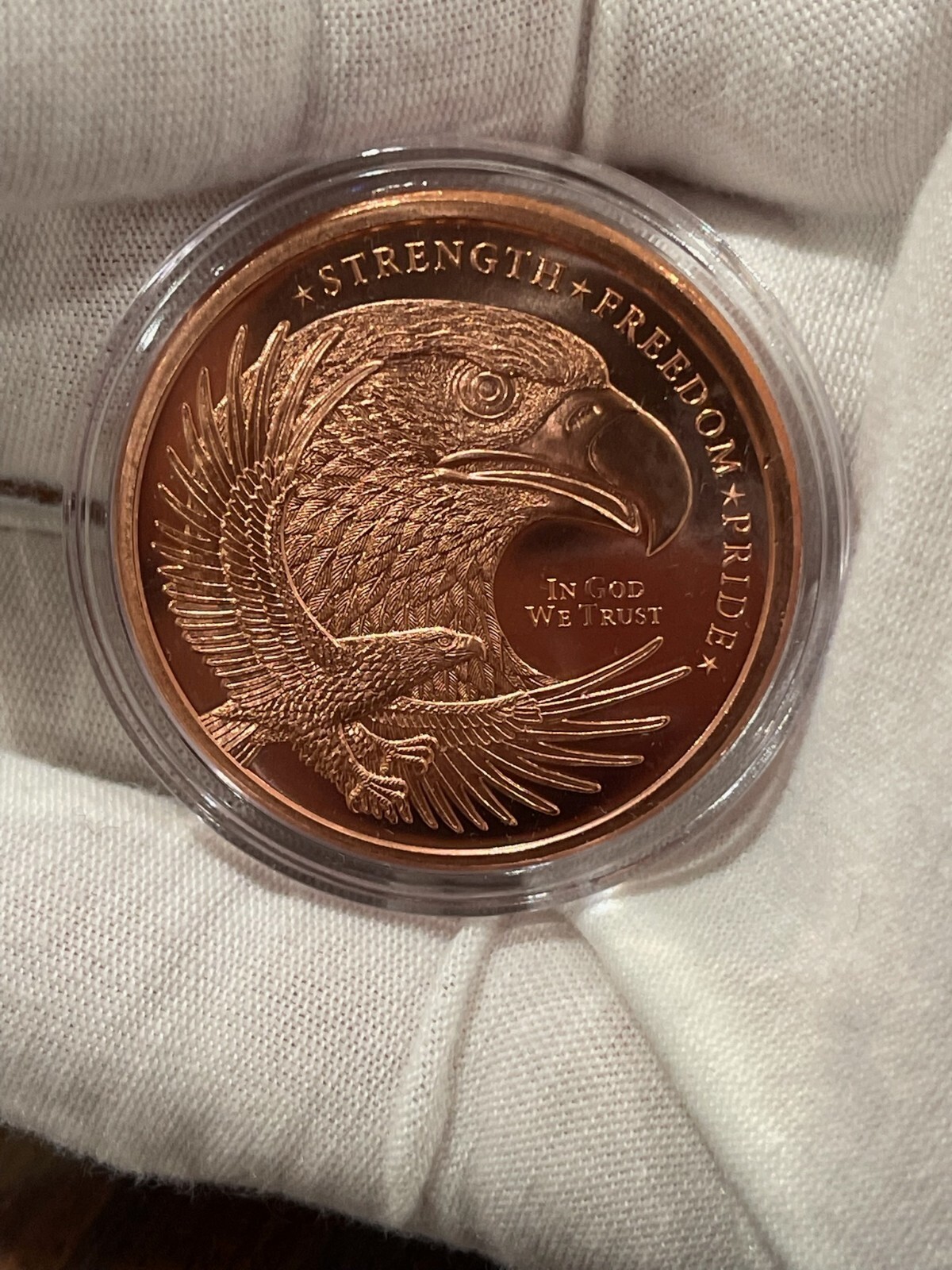 1 OZ Copper Round GSM Eagle .999 Fine BU IN CAPSULE AND GIFT POUCH MADE ...