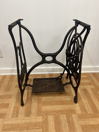 Vintage CAST IRON Treadle Base table sewing machine metal stand legs ...