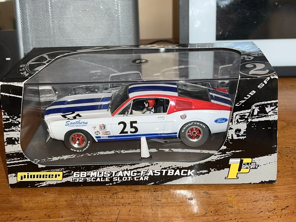 PIONEER P029 ‘68 MUSTANG #25 SOUTHERN FORD DEALERS TEAM 1 of 96 WITH ...