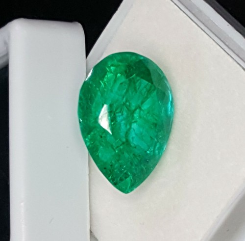 Emeraude verte naturelle 8,82 ct pierre précieuse en vrac certifiée en ...