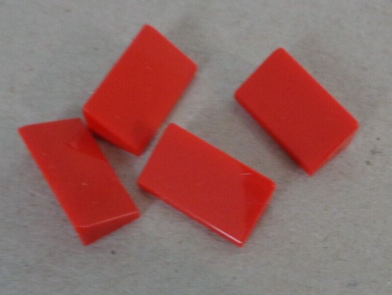 Lego Classic 30 Slanted Tiles / Ceiling 85984/4651524 in Red 1x2x2/3 ...
