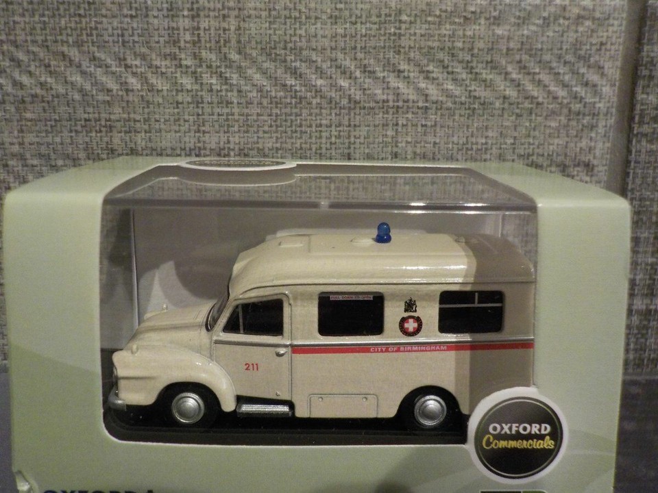 Model Cars. Bedford J1 Lomas Ambulance, Oxford Diecast 1/76 OXF ...