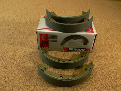 LAND ROVER PARKING BRAKE SHOES LR2 NEW FERODO LR001020 | eBay