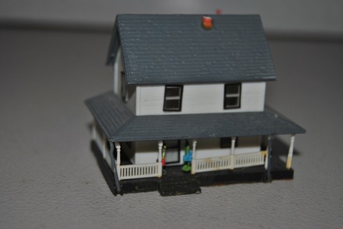 N SCALE COUNTRY FARMHOUSE BUILT BUILDING | eBay