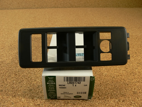 GENUINE LAND ROVER FRONT DOOR SWITCH COVER RANGE ROVER SPORT 14 ON LH ...