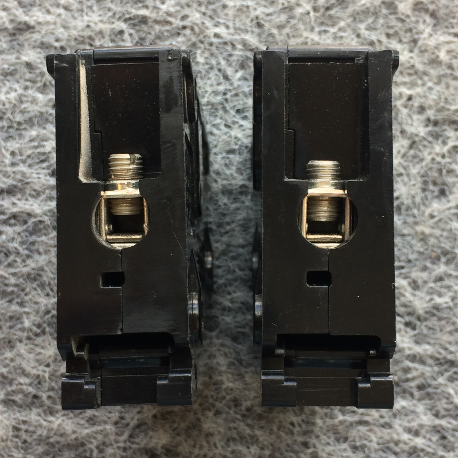 LOT OF 2 Eaton BR115 1 POLE 15 AMP CIRCUIT BREAKER 1 YEAR WARRANTY | eBay