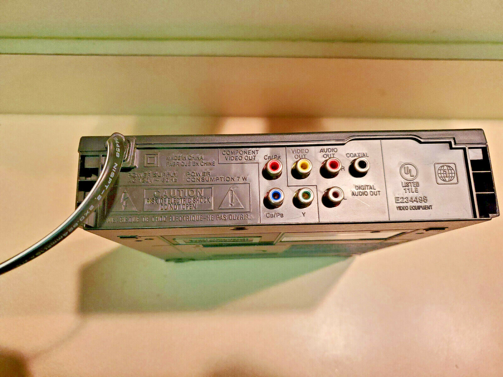 Funai Corporation Inc. 2014 Progressive Scan DVD Player Black DP100FX4 ...