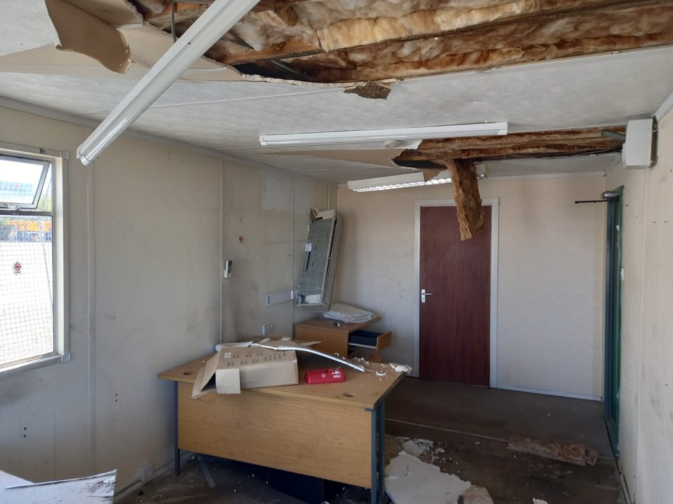 Used 40 x 10ft Portable Office and Store | eBay UK