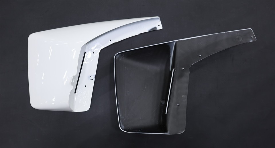 NEW OEM GM Front Molded Splash Guard Set White 19170455 Chevy Silverado ...